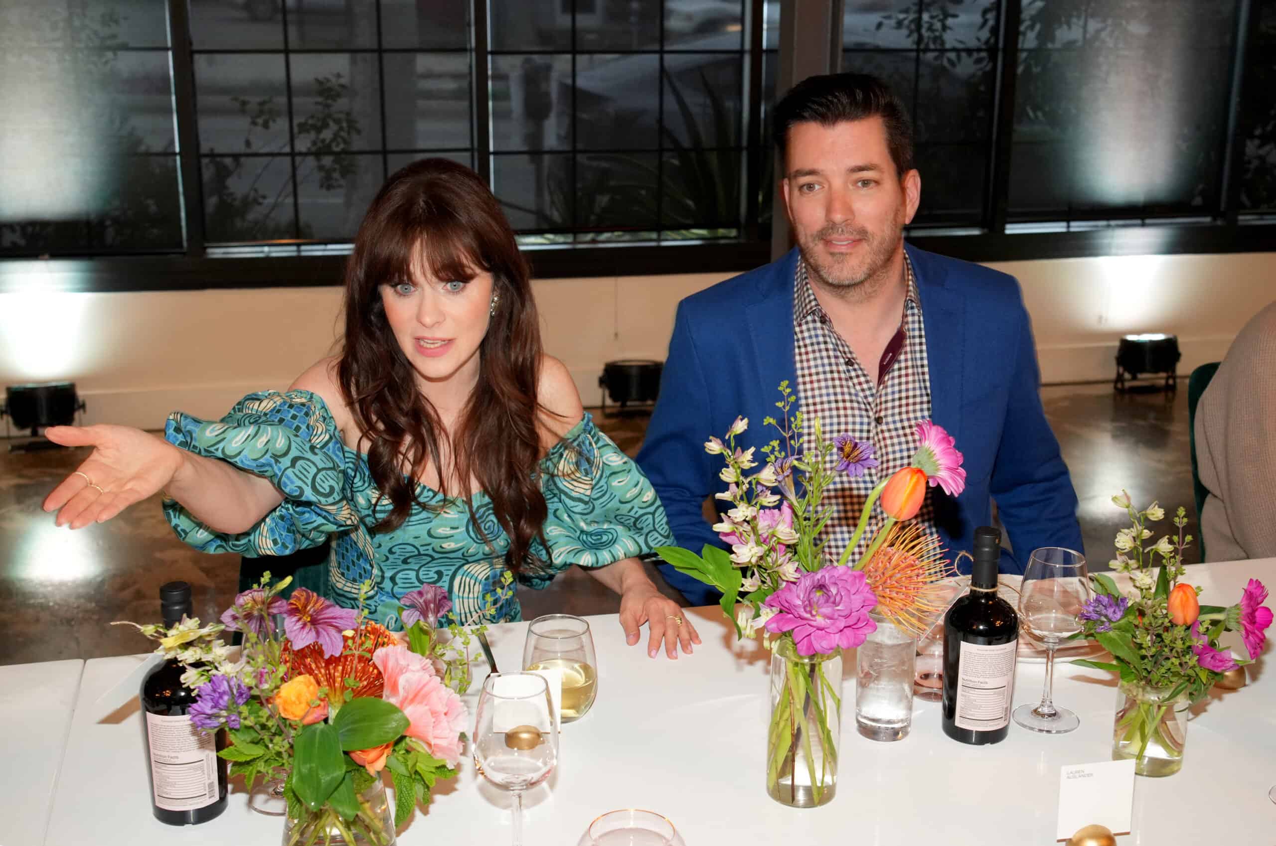 WHAT AM I EATING? WITH ZOOEY DESCHANEL